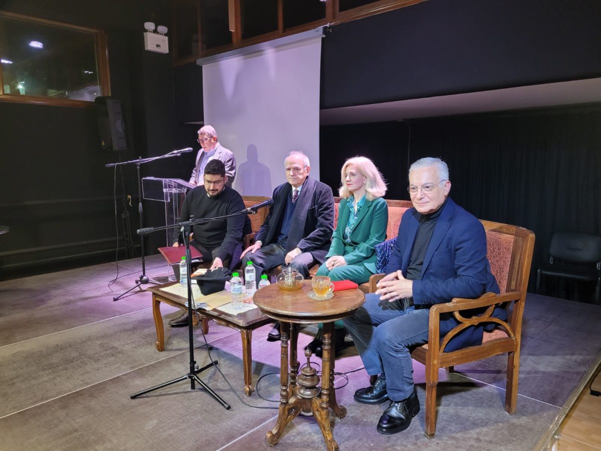Λάρισα: Παρουσιάστηκε το βιβλίο του Νίκου Βατόπουλου «Ένα παιδί ...