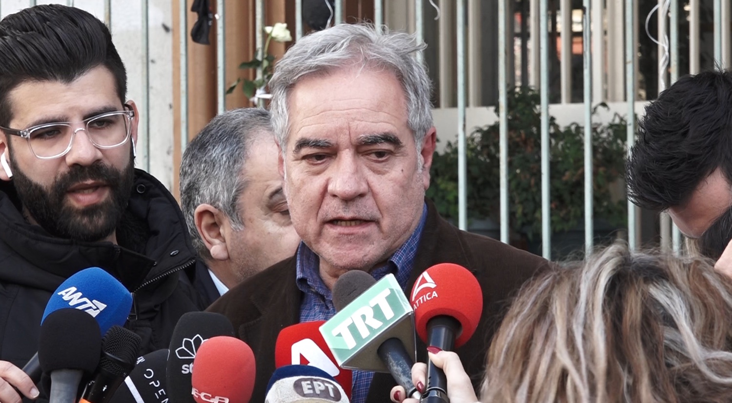 Σερέτης: Σε αναστολή καθηκόντων οι γιατροί που έδωσαν αναρρωτική στον ...