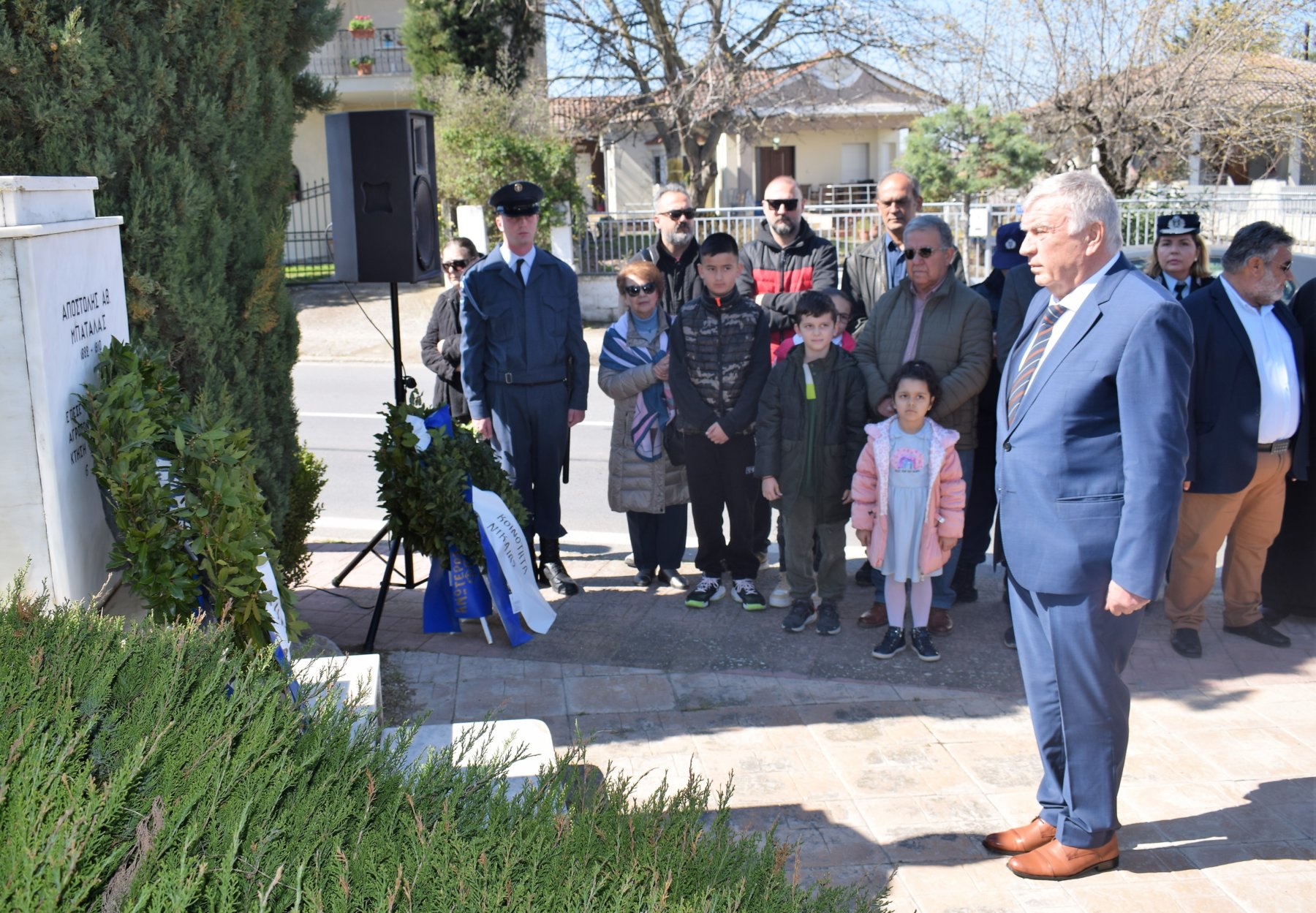 Ο Δήμος Κιλελέρ τίμησε στη Νίκαια το νεκρό αγρότη Αποστόλη Μπατάλα που ...
