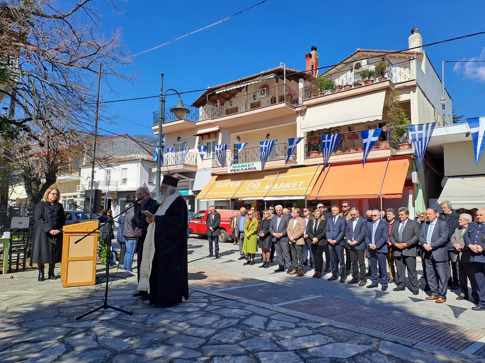 Τιμήθηκε η μνήμη του Μαρίνου Αντύπα στον Πυργετό (φώτο) – ONLARISSA.GR ...