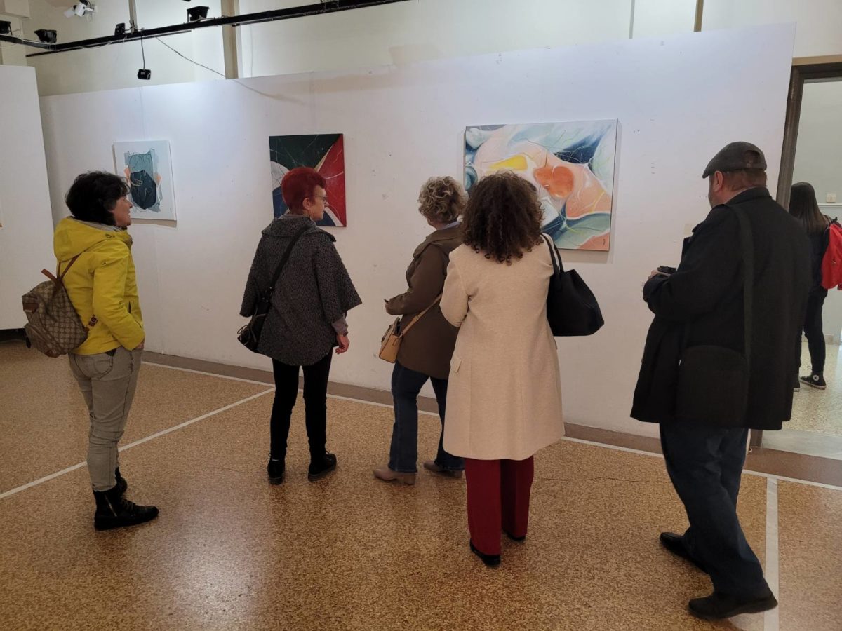 Εντυπωσίασαν τα έργα της έκθεσης «Αλχημείες» που εγκαινιάστηκε σήμερα ...