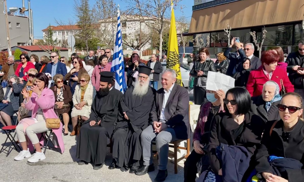Χαρακόπουλος στη Χαραυγή: Μήνυμα ελπίδας από τα παιδιά του κατηχητικού ...