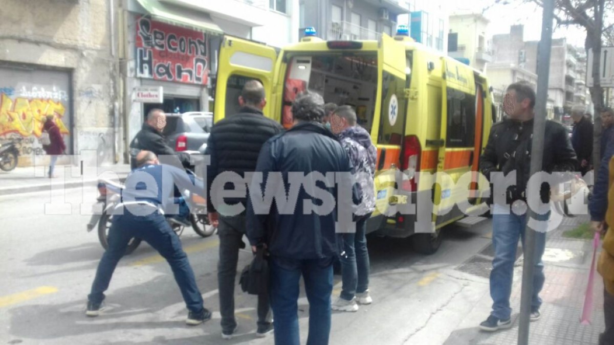 Τροχαίο ατύχημα στο κέντρο του Βόλου - Τραυματίστηκε νεαρός δικυκλιστής ...