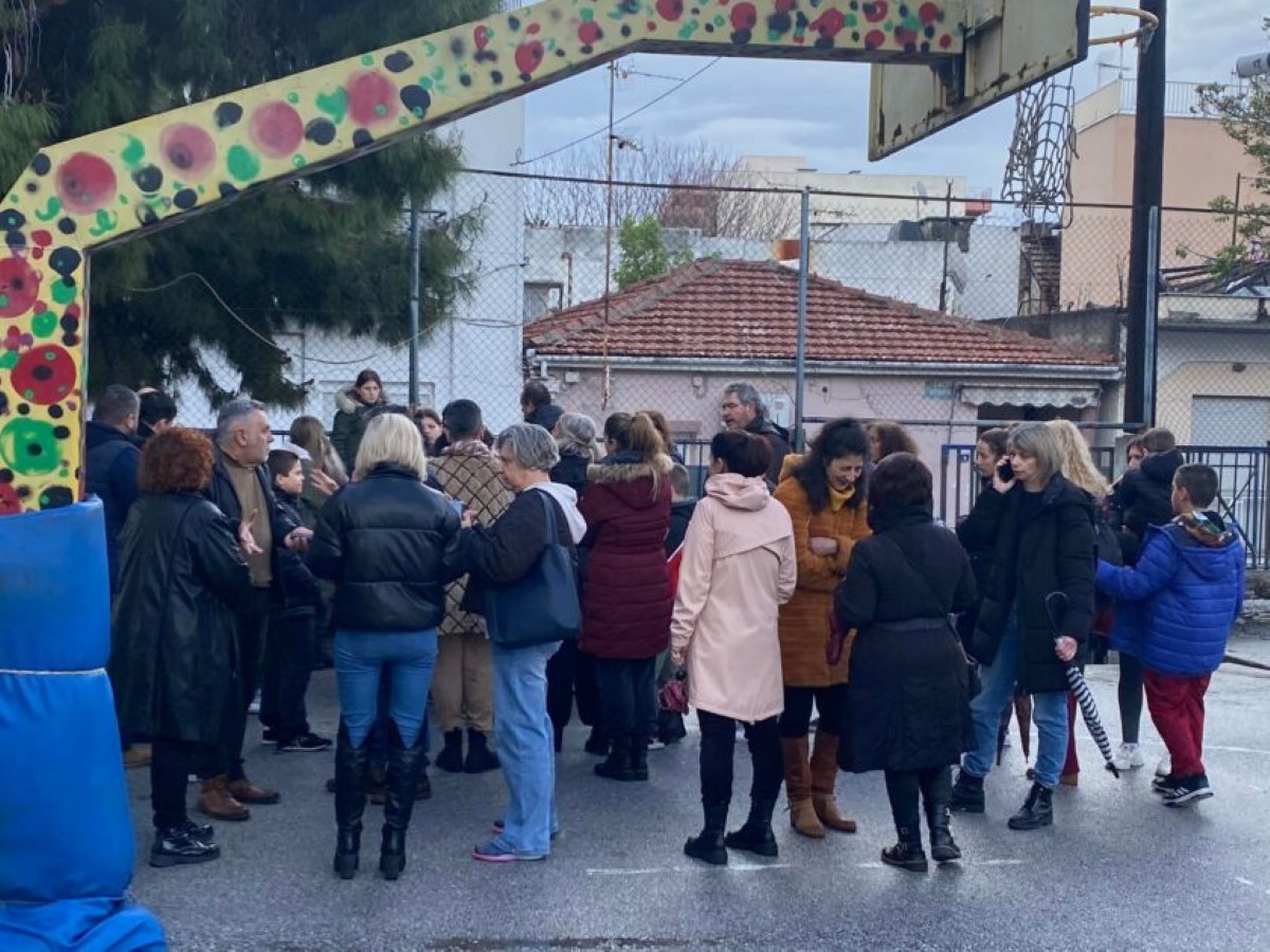 Στο 18ο Δημοτικό Σχολείο Βόλου οι Τεχνικές Υπηρεσίες – Δεν μπήκαν για ...