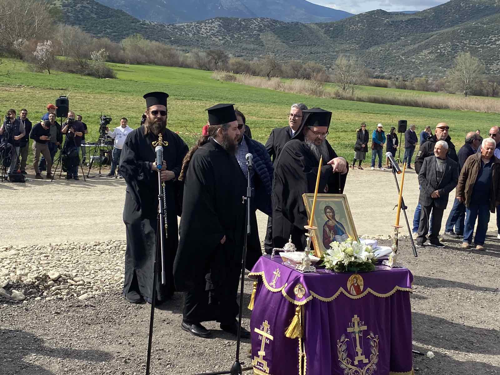 Τέμπη: Επιμνημόσυνη δέηση σήμερα στο σημείο του σιδηροδρομικού ...