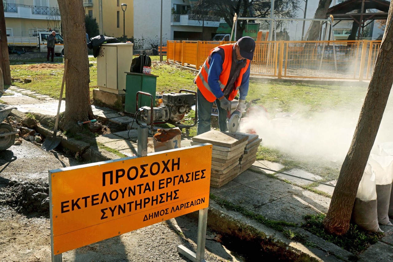 Λάρισα: Εντυπωσιακό «λίφτινγκ» του Δήμου στην πλατεία των Ηπειρώτικων ...