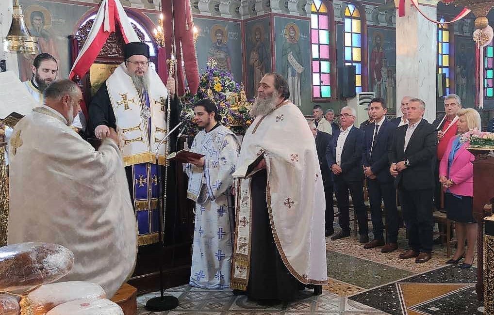 Στον εσπερινό για την εορτή της Ζωοδόχου Πηγής στη Μέλισσα ο ...