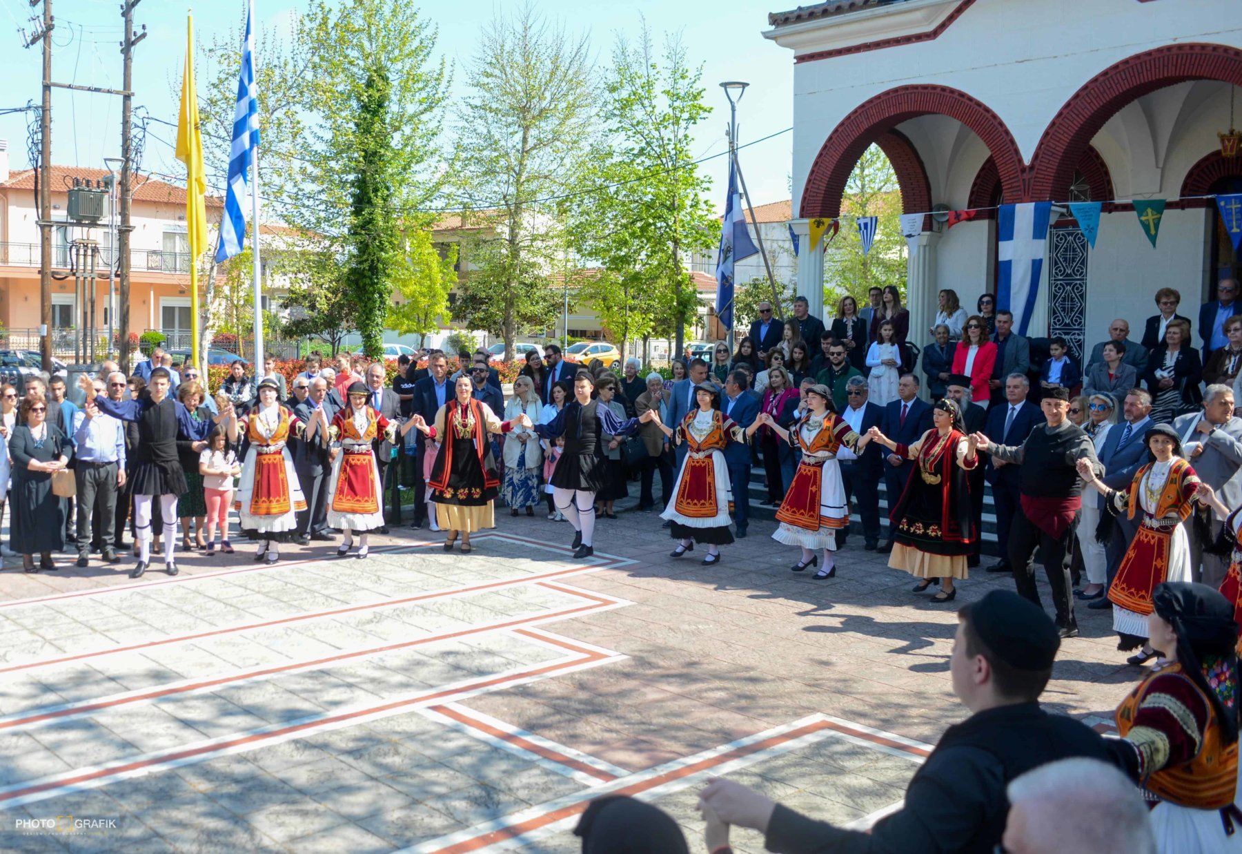 Λαμπρές εκδηλώσεις προς τιμήν του Αγίου Γεωργίου στη Νίκαια – ONLARISSA ...