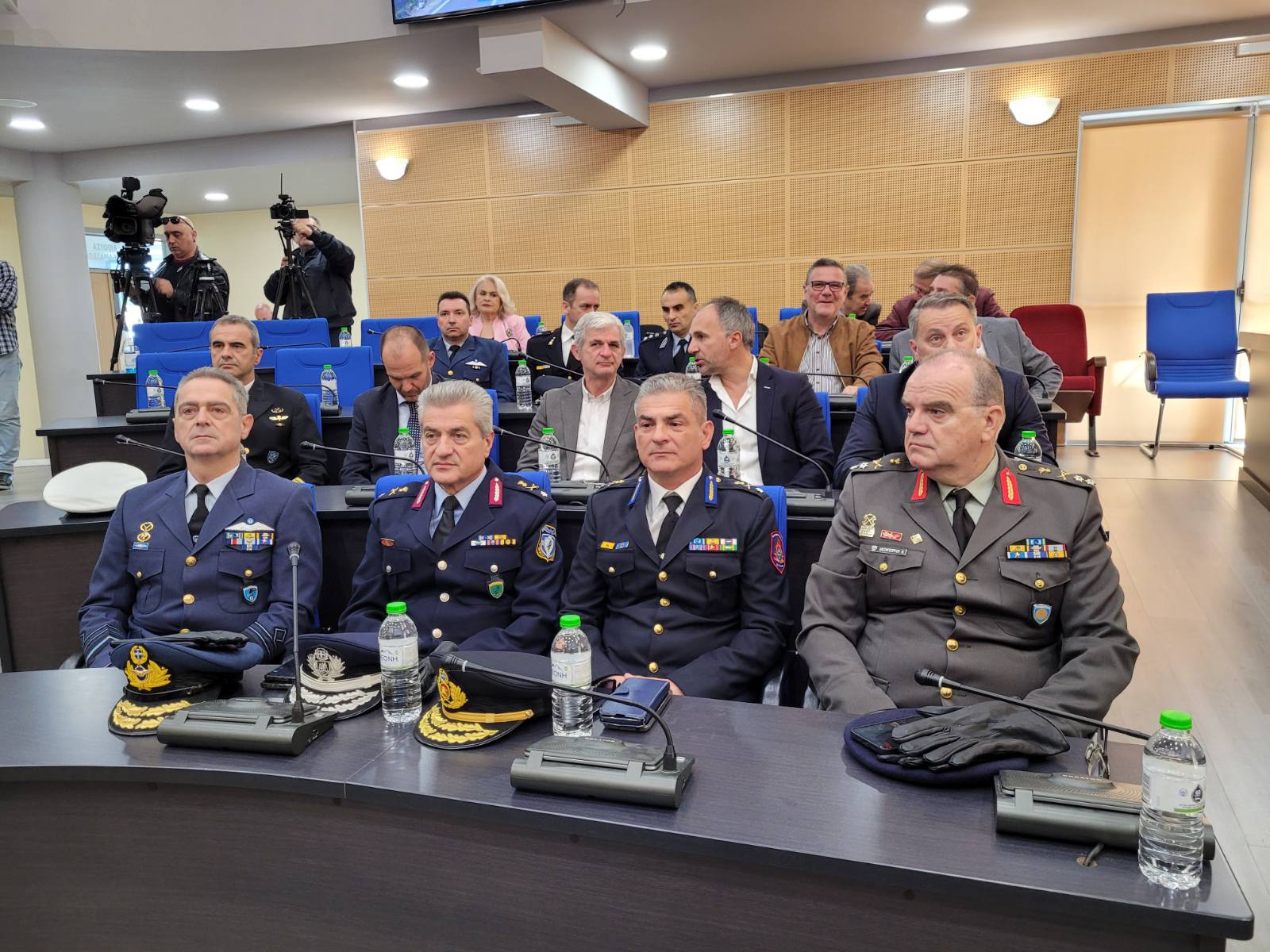 Στη Λάρισα ο Αρχιεπίσκοπος Αυστραλίας Μακάριος – Σε πανηγυρική ...