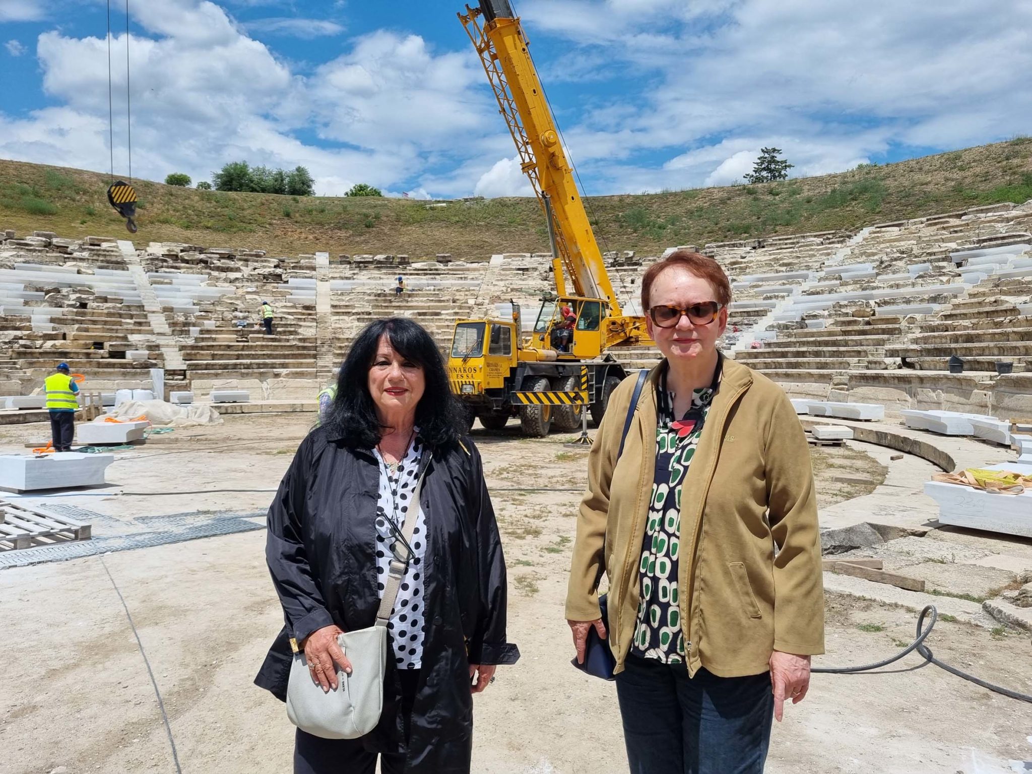 Η Άννα Βαγενά στο Α' Αρχαίο Θέατρο Λάρισας – ONLARISSA.GR Νέα Ειδήσεις ...