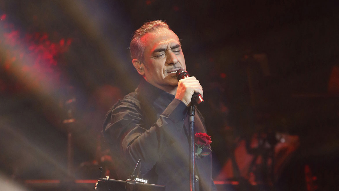 Η επανεμφάνιση του Νότη Σφακιανάκη στα social media – ONLARISSA.GR Νέα ...
