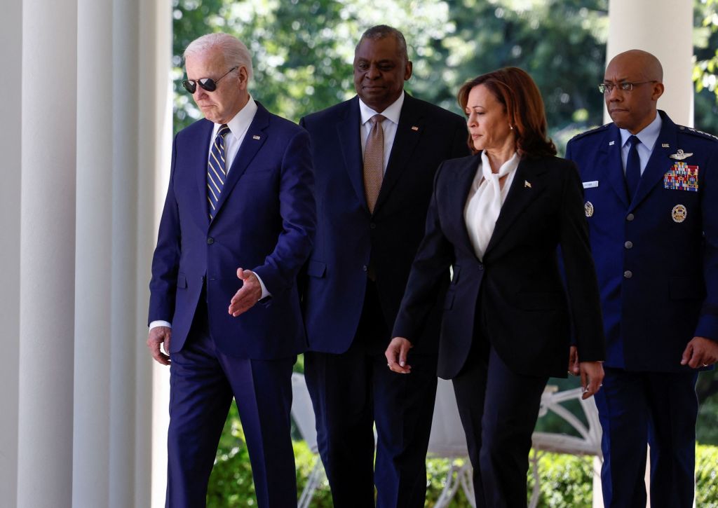 Ποιος είναι ο Αφροαμερικανός που αναλαμβάνει αρχιστράτηγος των ΗΠΑ ...