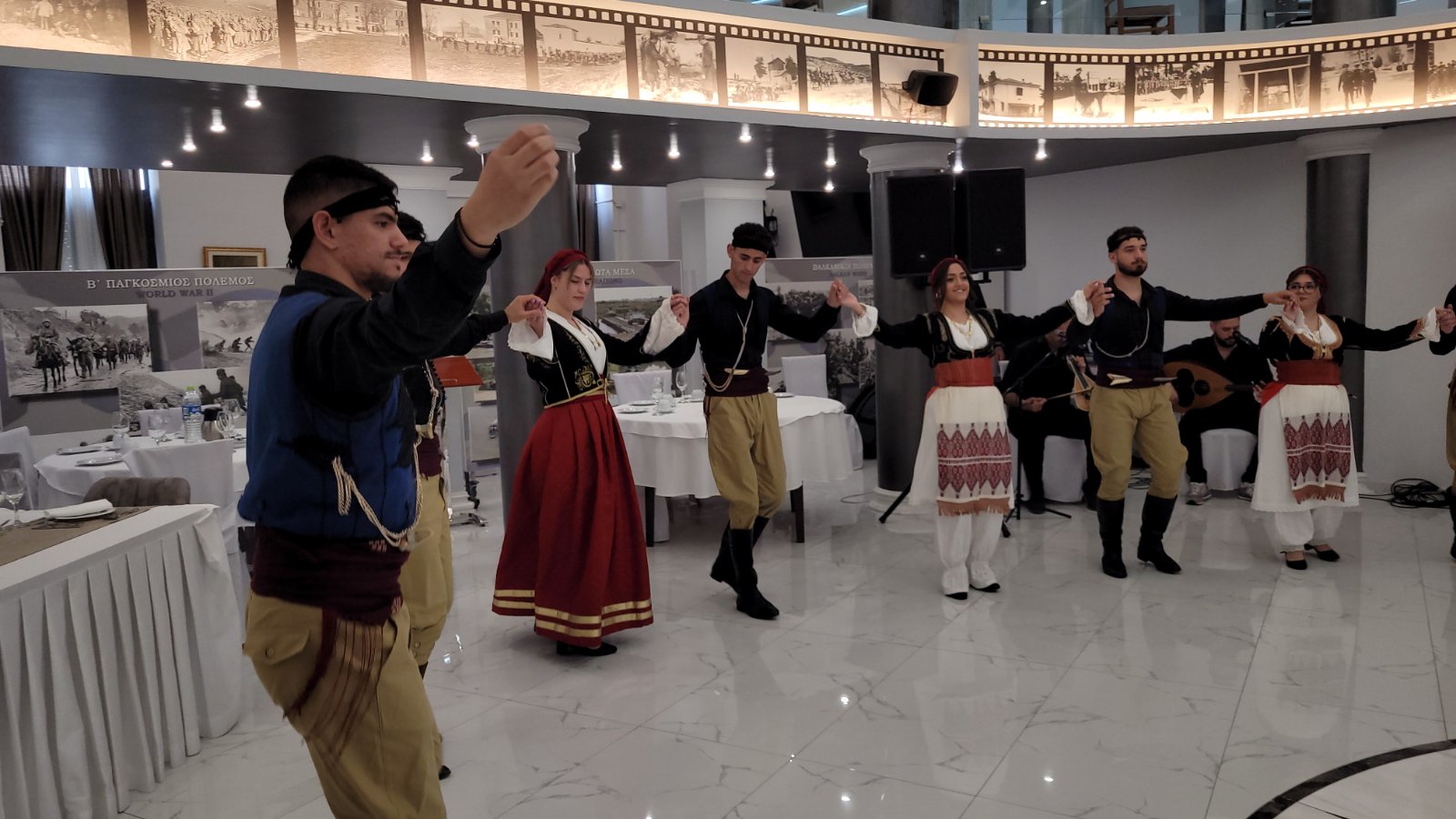 Με δεξίωση και χορευτικά έκλεισαν οι εκδηλώσεις στη Λάρισα για την ...