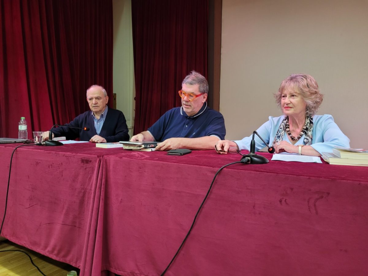 Το βιβλίο του για τον Ανδρέα Παπανδρέου παρουσίασε στη Λάρισα ο Θανάσης ...