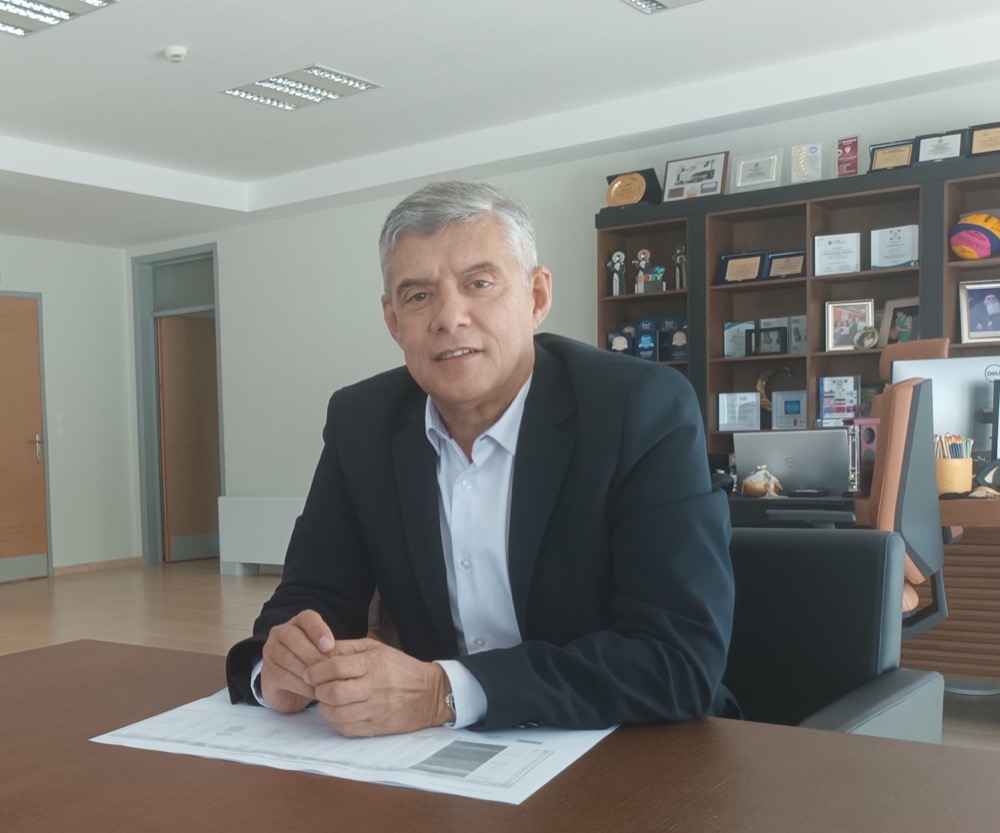 Σύγχρονες κατακλυζόμενες ράμπες για τη σύνδεση του Ευαγγελισμού και της ...