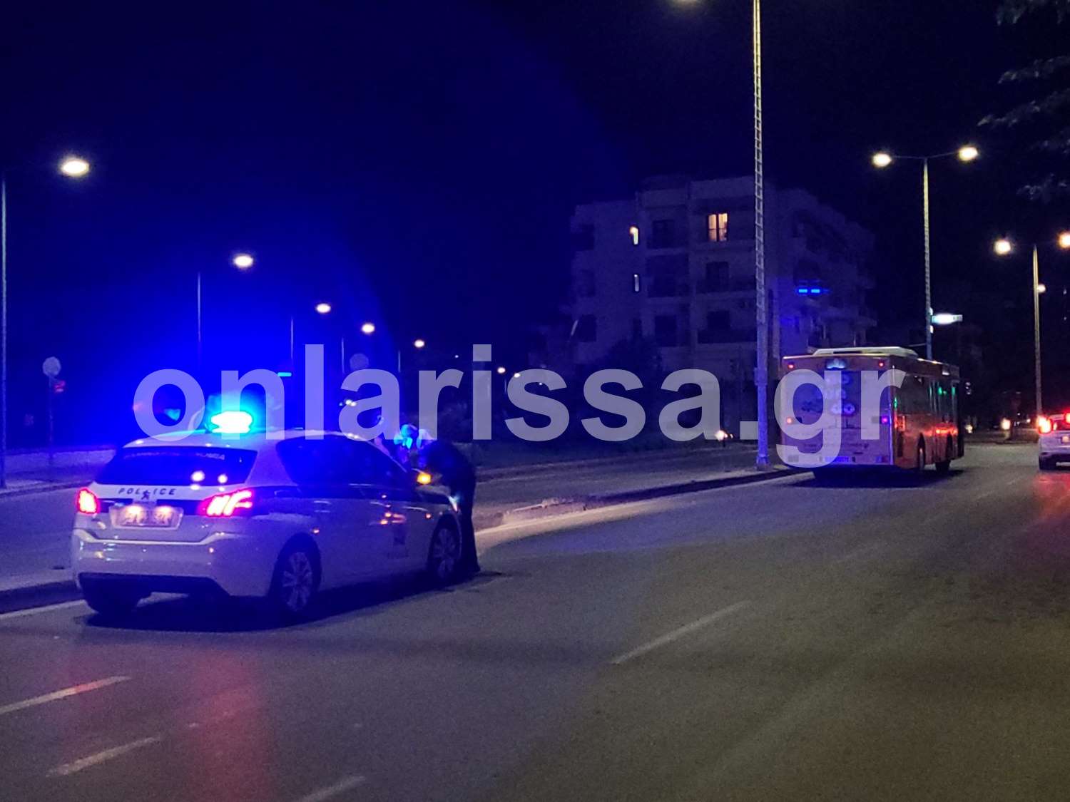 Λάρισα: Καραμπόλα τεσσάρων οχημάτων το βράδυ του Αγίου Πνεύματος ...