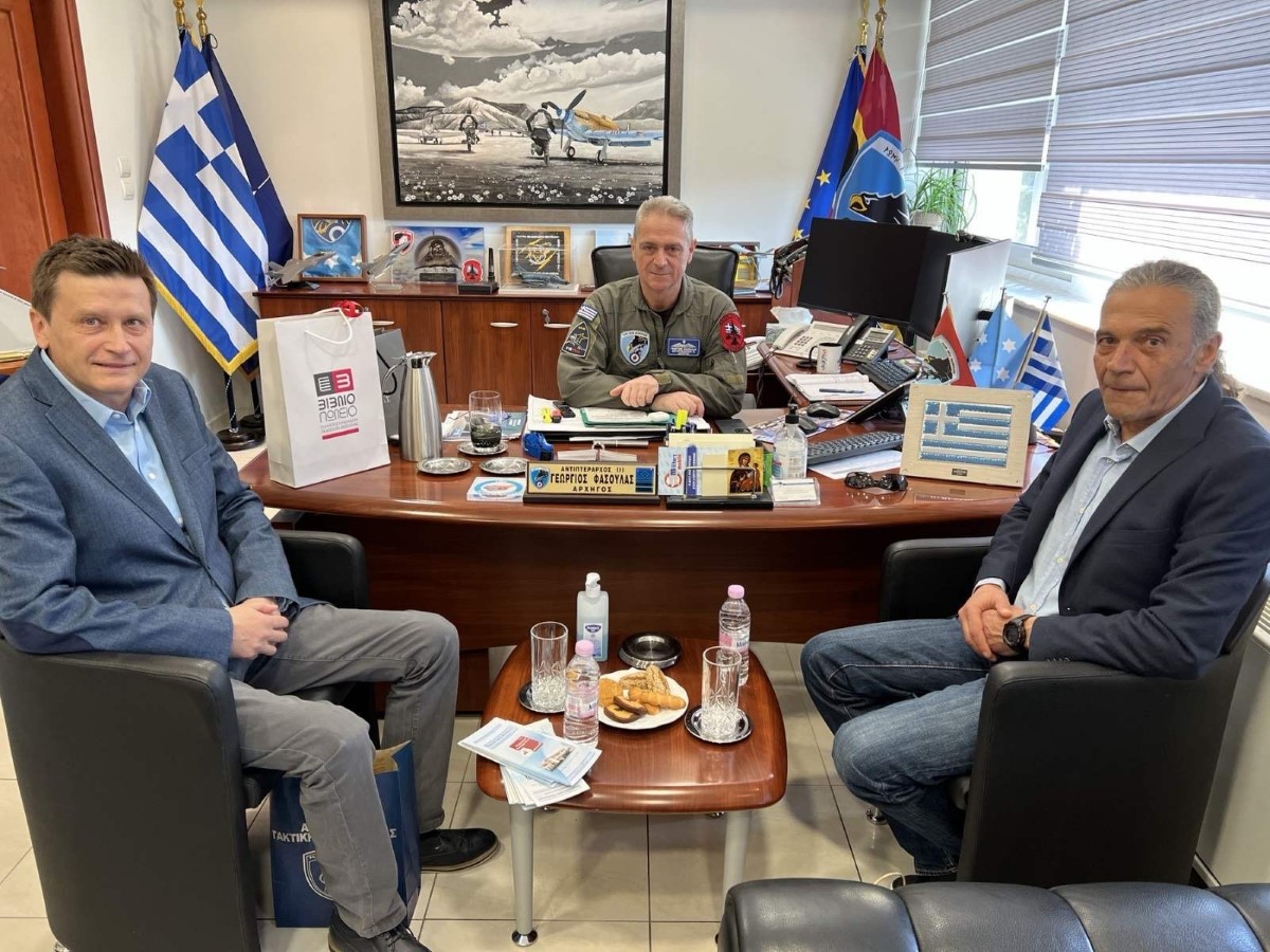 Εκπαιδευτική επίσκεψη του Τμήματος Ψηφιακών Συστημάτων στο Αρχηγείο ...