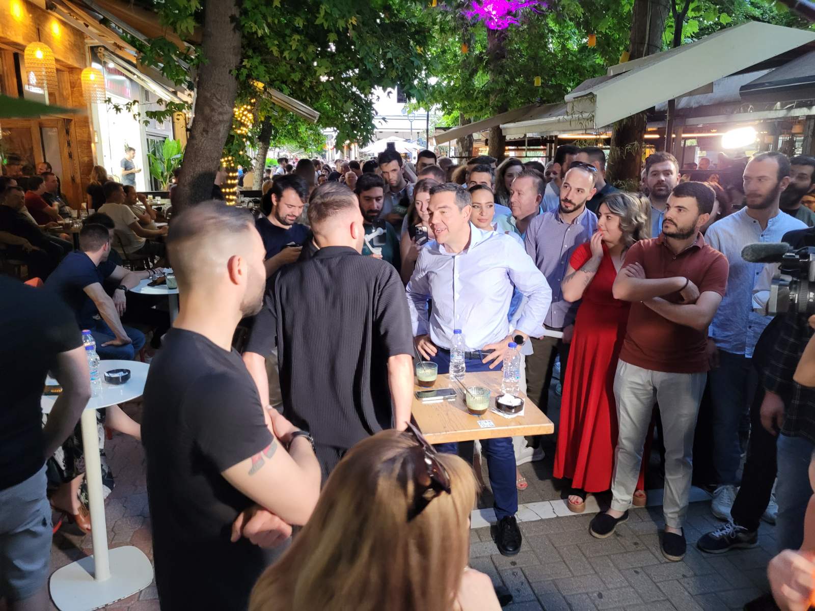 Δείτε βίντεο και φωτογραφίες: Χαλαρή βόλτα στο κέντρο της Λάρισας για ...