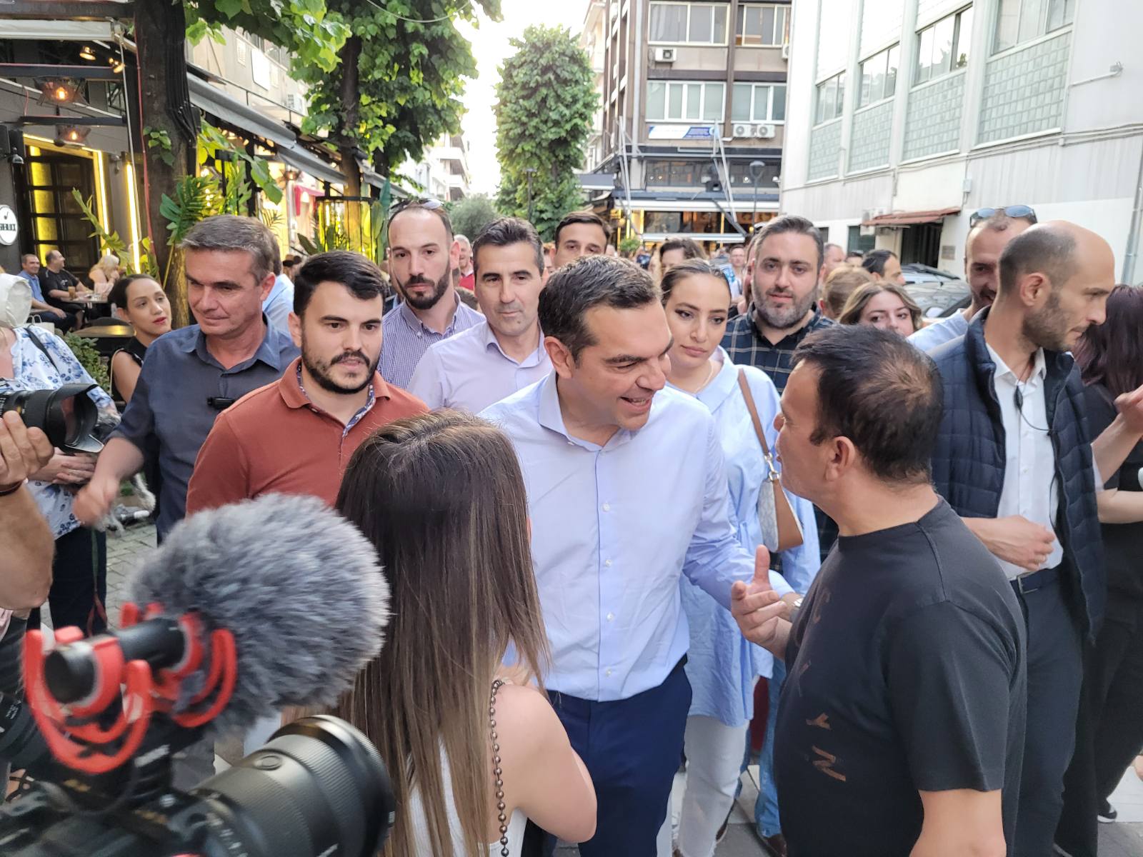Δείτε βίντεο και φωτογραφίες: Χαλαρή βόλτα στο κέντρο της Λάρισας για ...