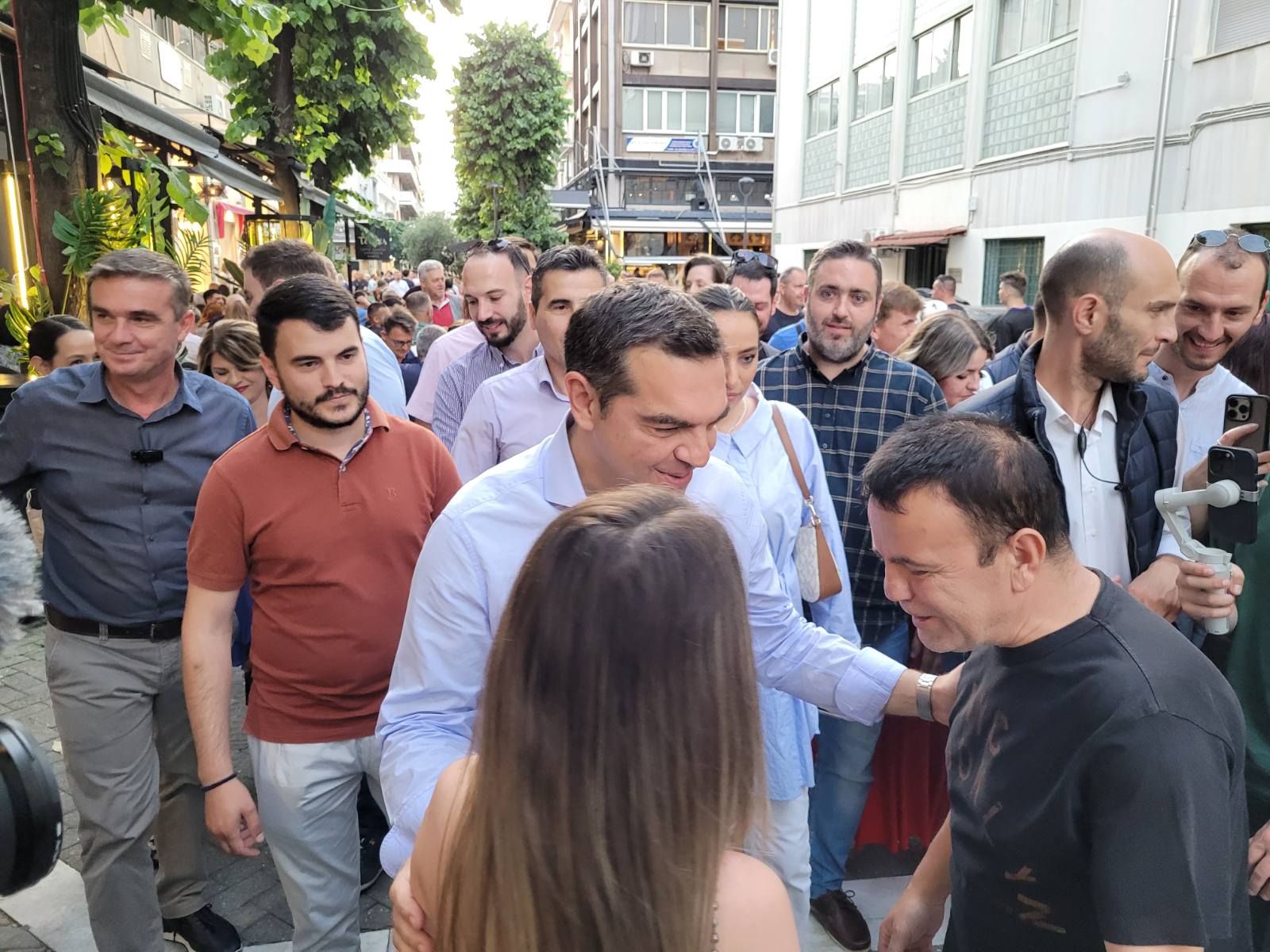 Δείτε βίντεο και φωτογραφίες: Χαλαρή βόλτα στο κέντρο της Λάρισας για ...
