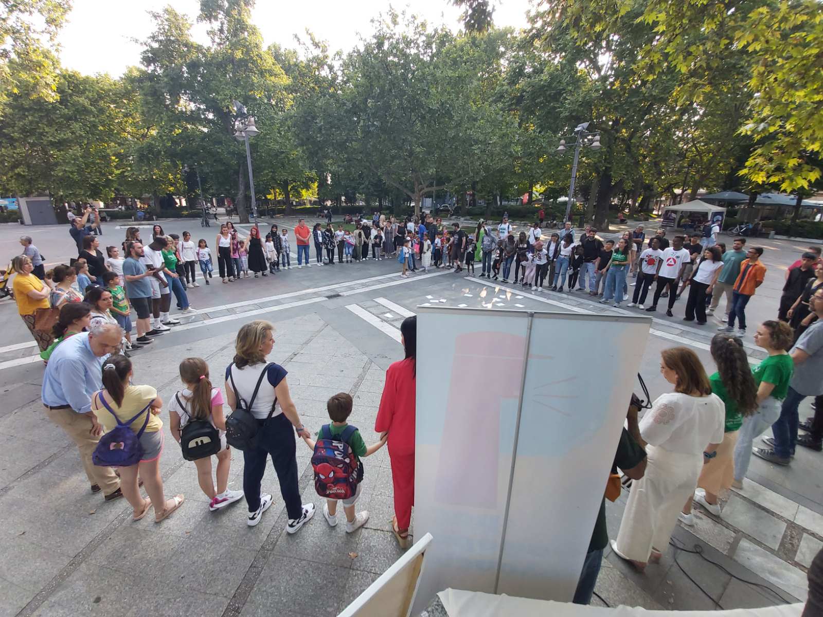 Η Λάρισα τίμησε την παγκόσμια ημέρα προσφύγων – Δράση αλληλεγγύης στην ...