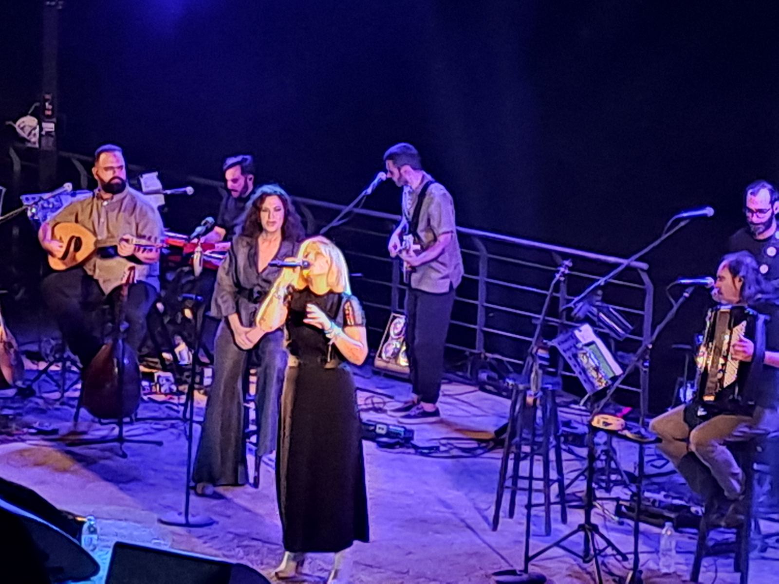 "Μάγεψαν" Αρβανιτάκη και Ζουγανέλη στο «Barra Party» του Συκουρίου ...