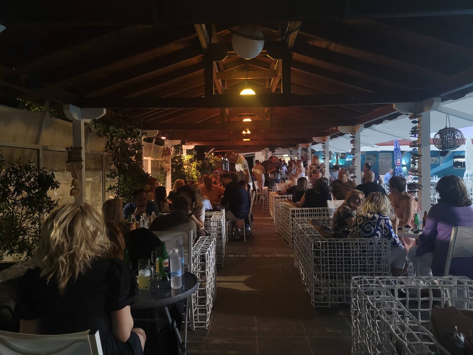 Αποχαιρέτησαν τη σχολική χρονιά με χαλαρή βραδιά στη δημοτική πισίνα οι ...