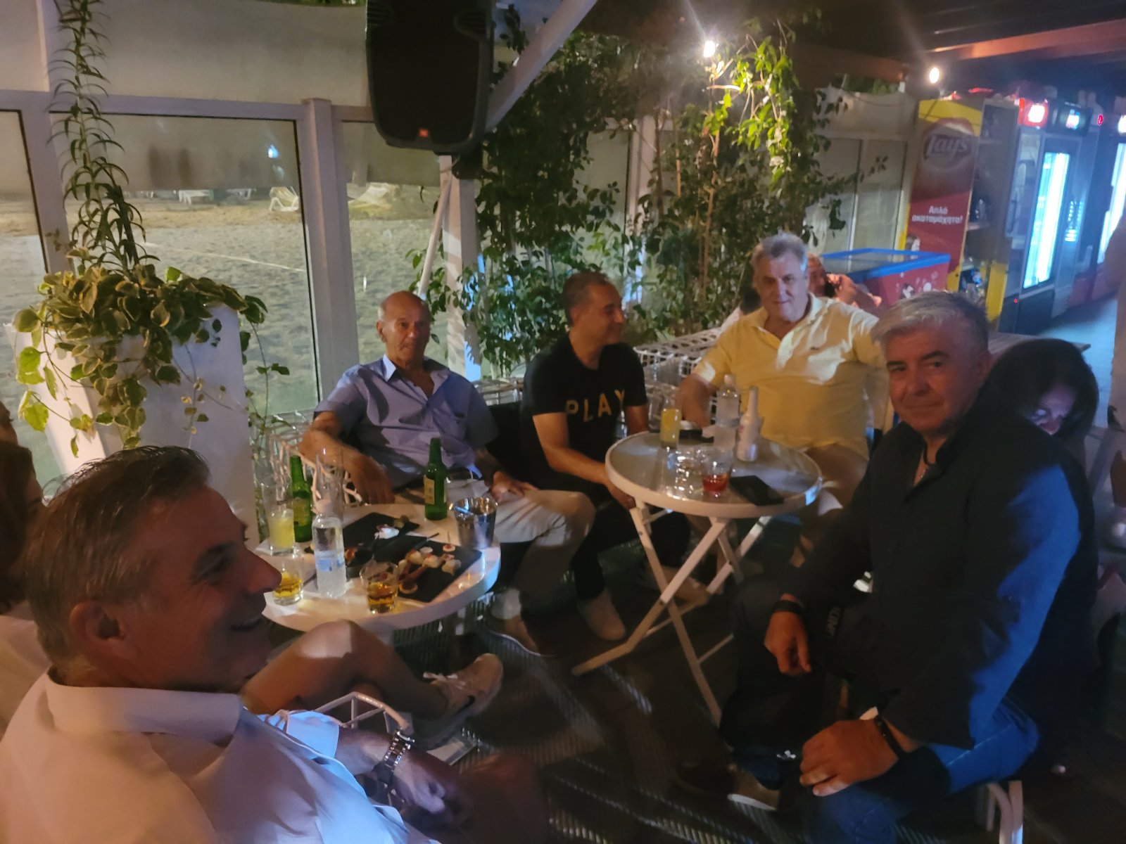Αποχαιρέτησαν τη σχολική χρονιά με χαλαρή βραδιά στη δημοτική πισίνα οι ...