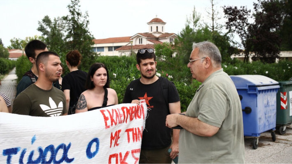 Ο Γιώργος Λαμπρούλης στο πλευρό των εστιακών φοιτητών – ONLARISSA.GR ...