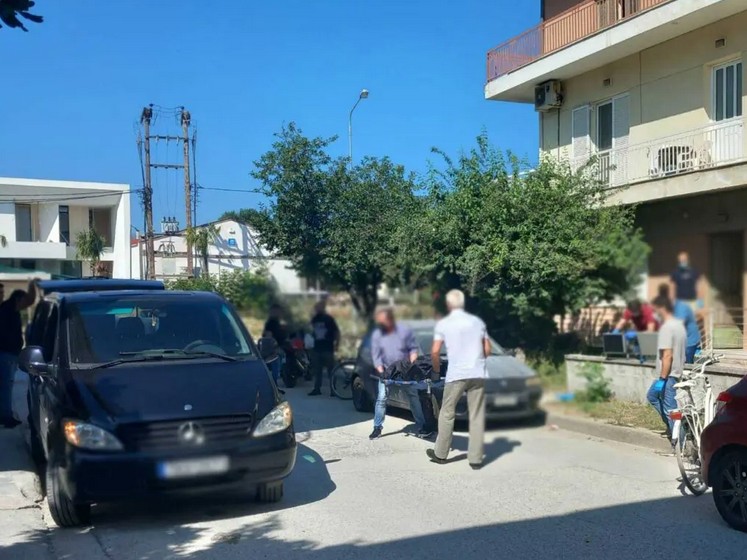 Εγκληματολογικό από Λάρισα στο σπίτι που βρέθηκε νεκρός και φασκιωμένος ...