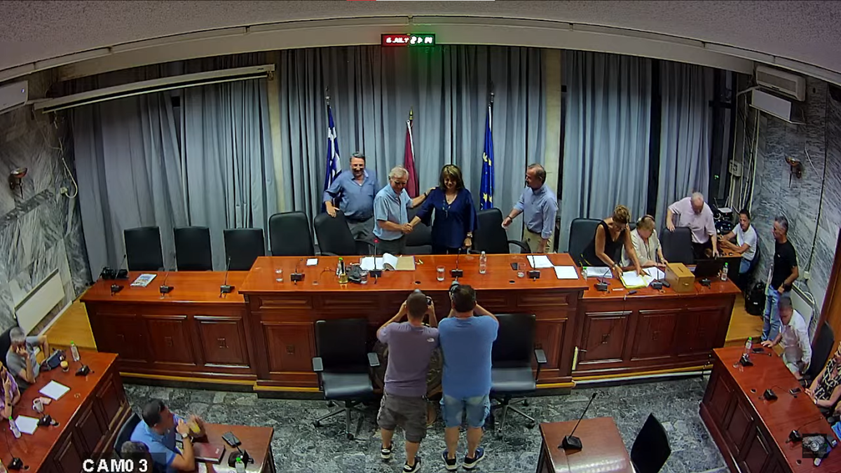 Η Καμηλαράκη νέα αντιπρόεδρος του Δημοτικού Συμβουλίου Λάρισας μετά την ...