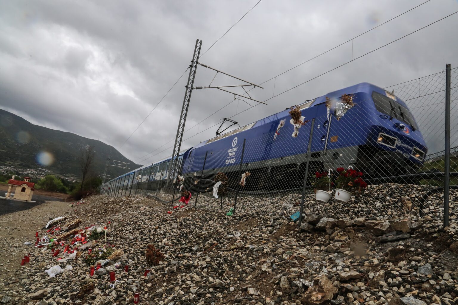 Τέμπη: Ελεύθερος με περιοριστικούς όρους ο Διευθυντής Σιδηροδρομικών ...