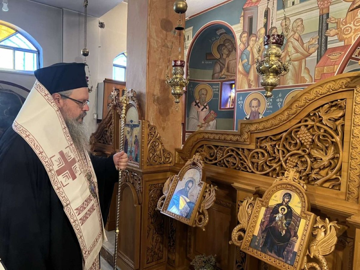 Τρισάγιο στον μακαριστό Μητροπολίτη Λαρίσης και Τυρνάβου κυρό Θεολόγο ...