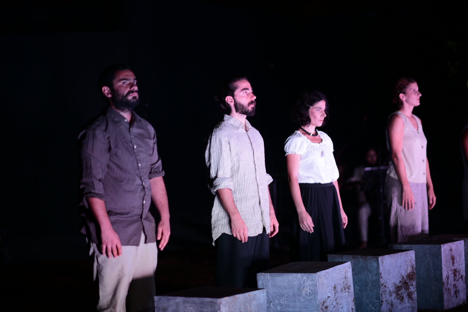 «Μ’ αγαπάς; Θα πέθαινες για μένα;» - Η ανατρεπτική «Ευριπίδου Άλκηστη ...