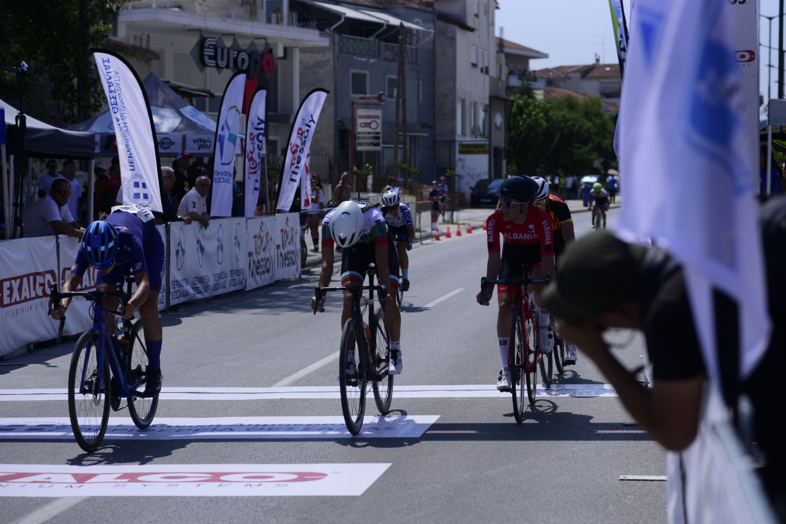 Μεγάλη ποδηλατική φιέστα σήμερα στη Λάρισα: Τερμάτισαν οι γυναίκες του ...