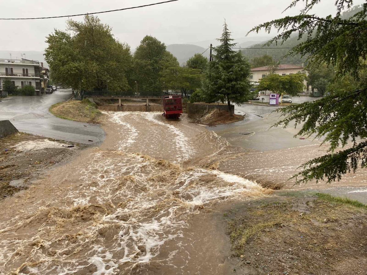 Δήμος Αγιάς προς ΕΛΓΑ: Τεράστιες καταστροφές σε έργα υποδομής και ...