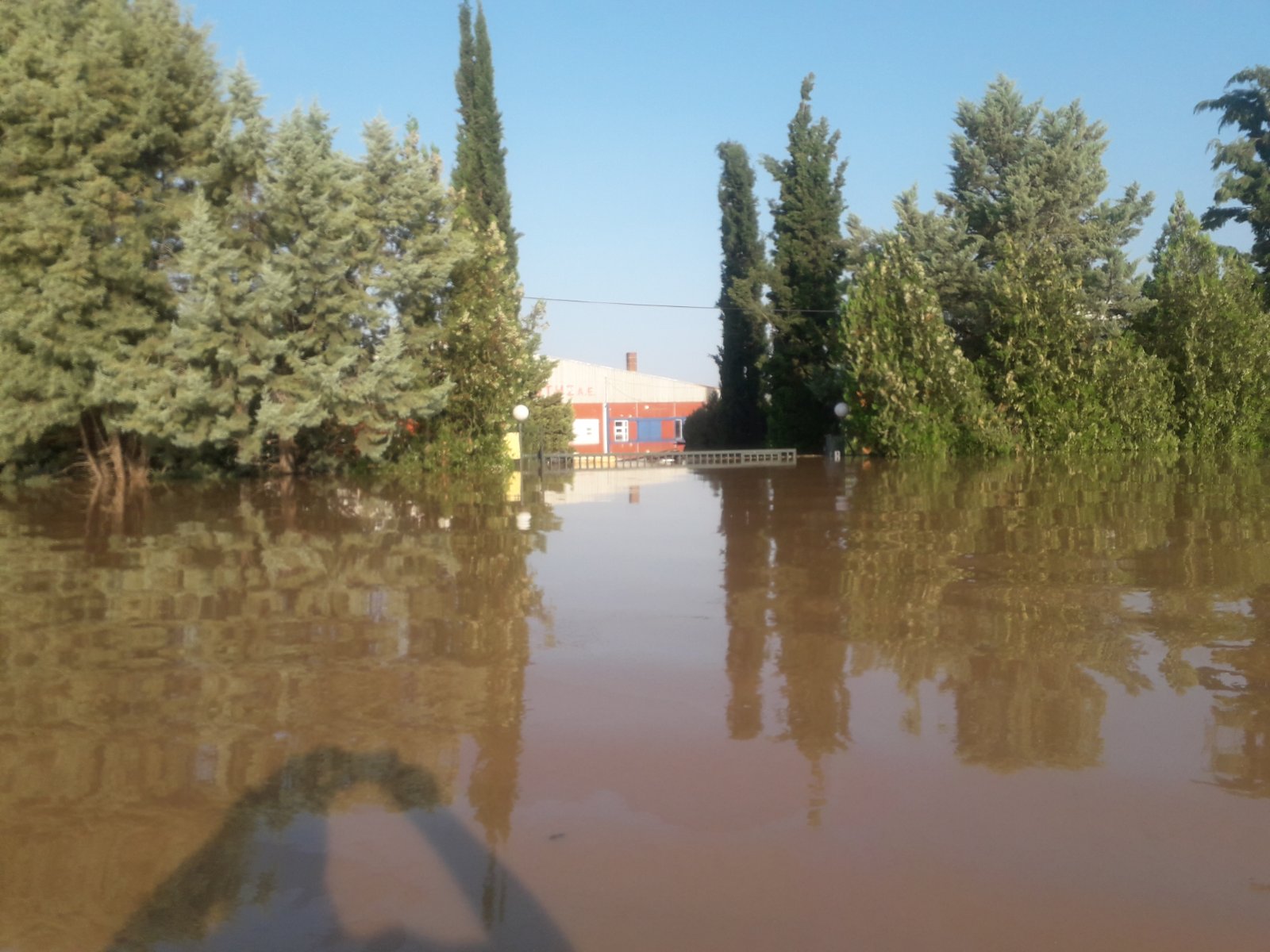 Δείτε φωτογραφίες: Πλημμύρισε και η παλαιά εθνική οδός Λάρισας ...