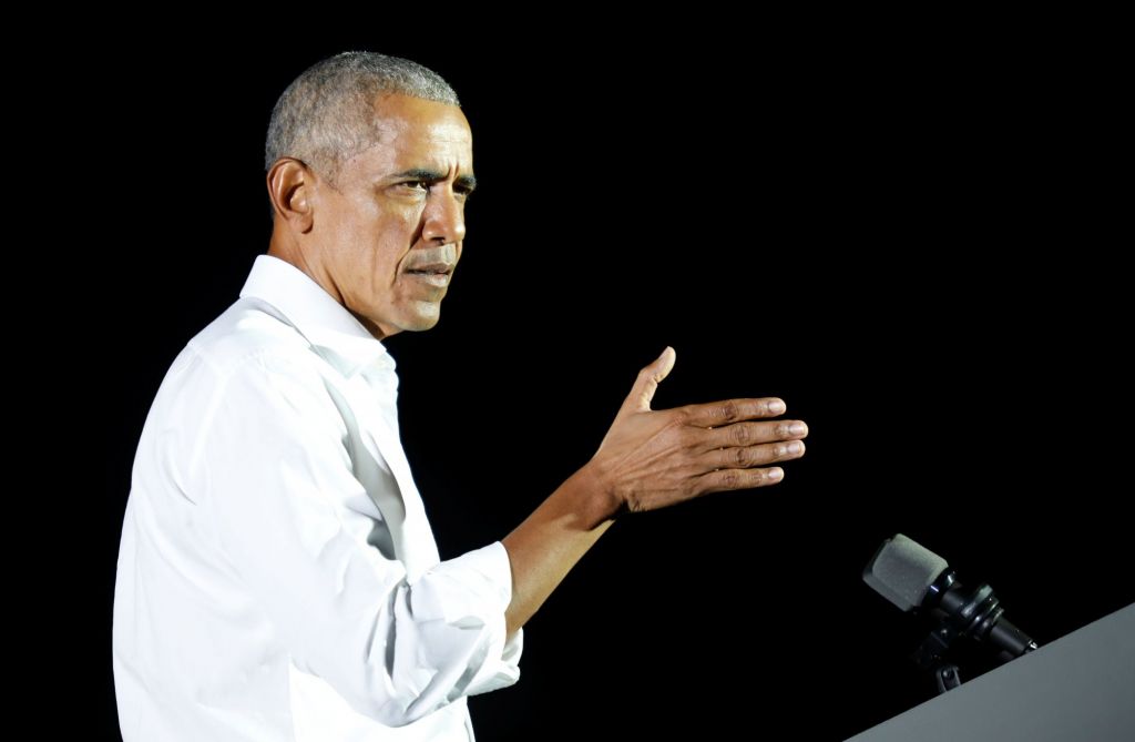 Ο Μπαράκ Ομπάμα τρόμαξε τον σκηνοθέτη Sam Esmail με τα σχόλιά του για ...