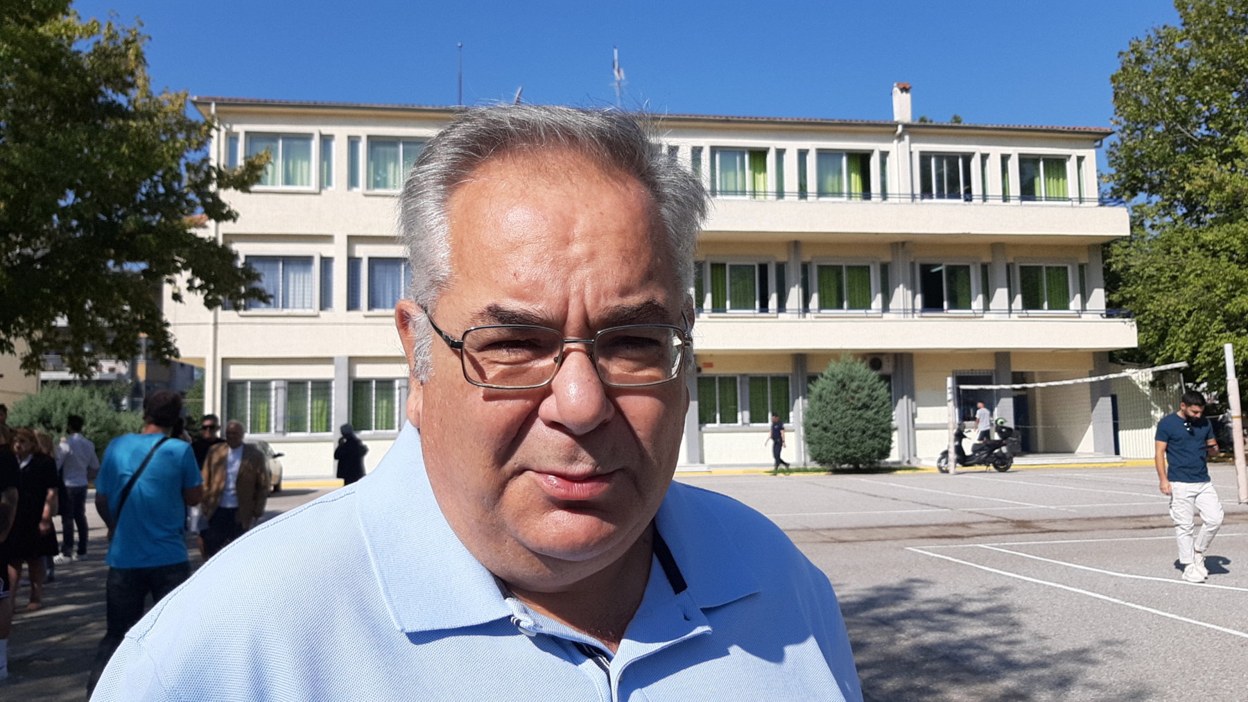 Στον ρυθμό των εκλογών ο Γιώργος Λαμπρούλης: «Ο κόσμος να ψηφίσει ΛΑ.ΣΥ ...