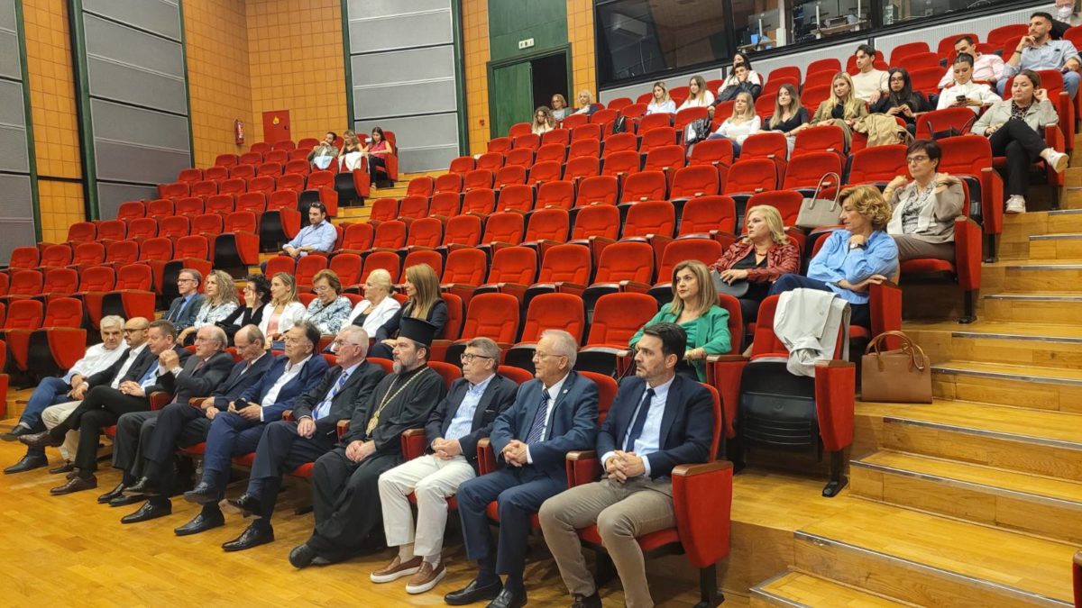Τιμήθηκαν σε ειδική εκδήλωση οι Καθηγητές Ν. Παπαντωνίου και Στ ...
