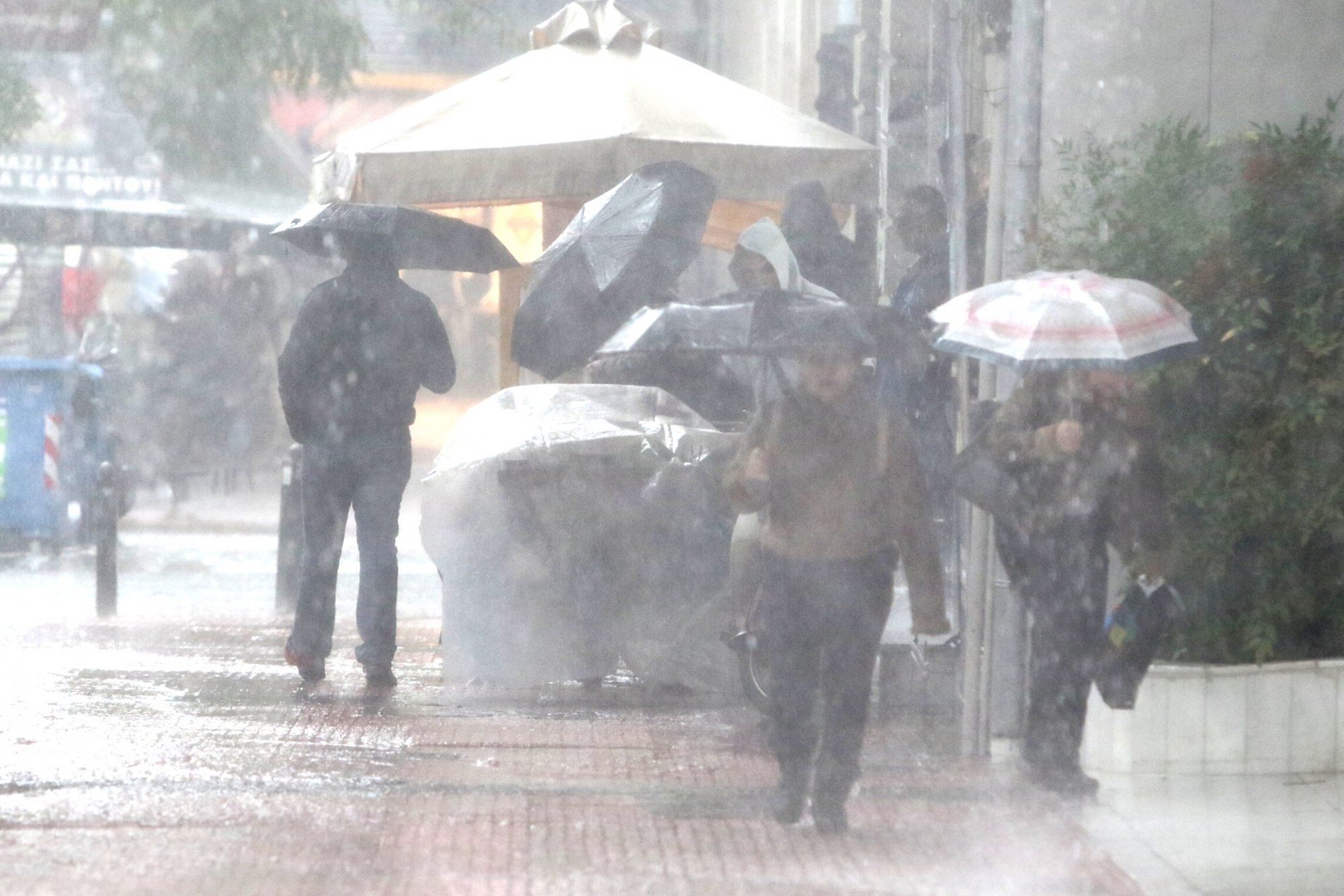 Καιρός: Αλλαγή σκηνικού με βροχές και καταιγίδες – Δείτε που θα ...