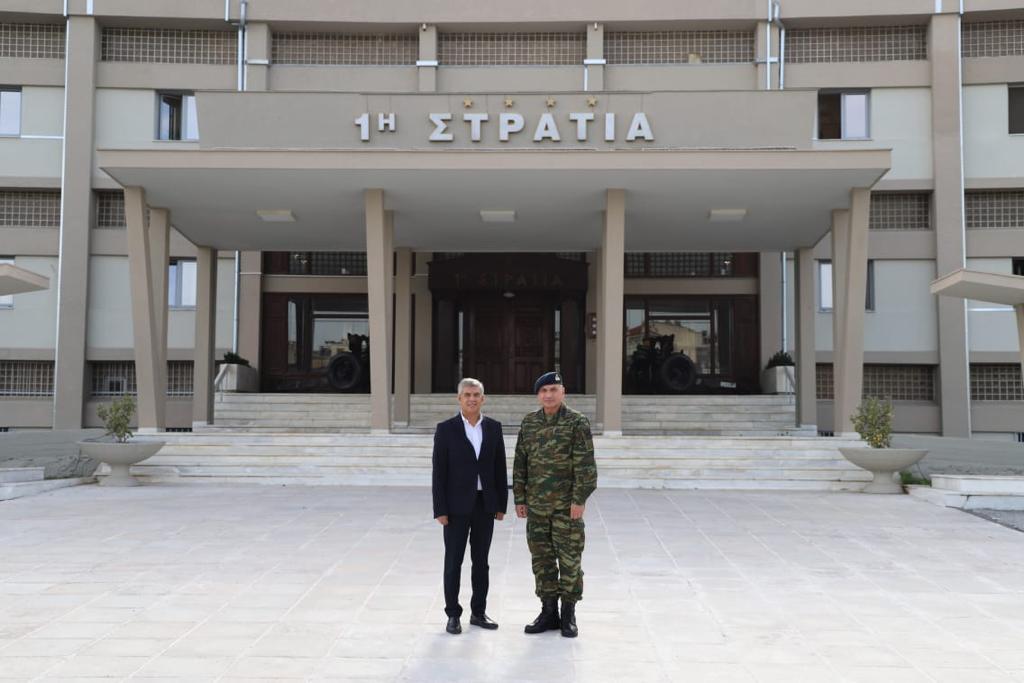 Στο Στρατηγείο της 1ης Στρατιάς στη Λάρισα ο Περιφερειάρχης Κ ...