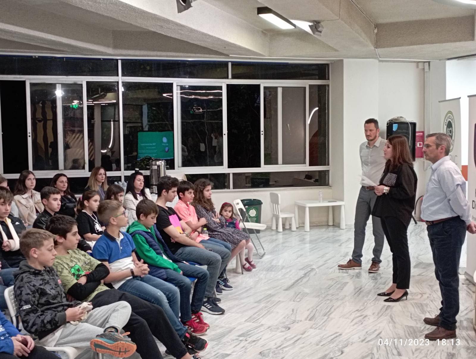 Μαθητές και γονείς της Σχολής Καραβάνα ενημερώθηκαν για τις απάτες και ...