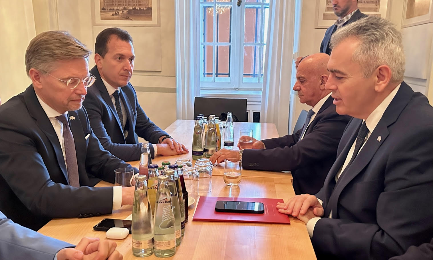 Μ. Χαρακόπουλος στη Βαυαρική Βουλή: Σε κρίση οι ευρωπαϊκές κοινωνίες ...