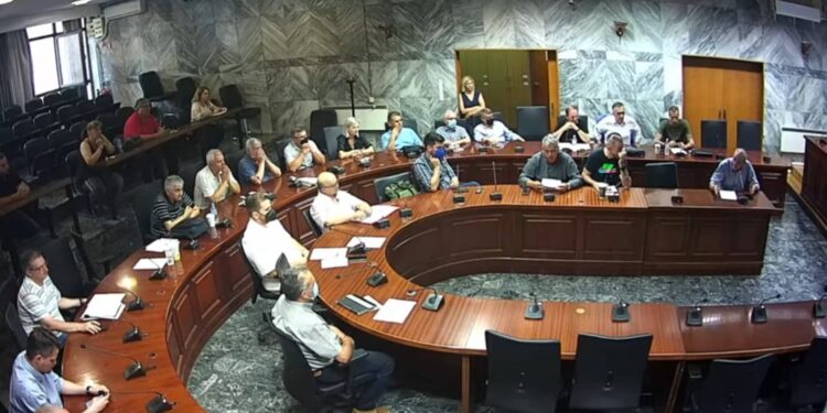 Τα θέματα της ημερήσιας διάταξης του Δημοτικού Συμβουλίου – ONLARISSA ...