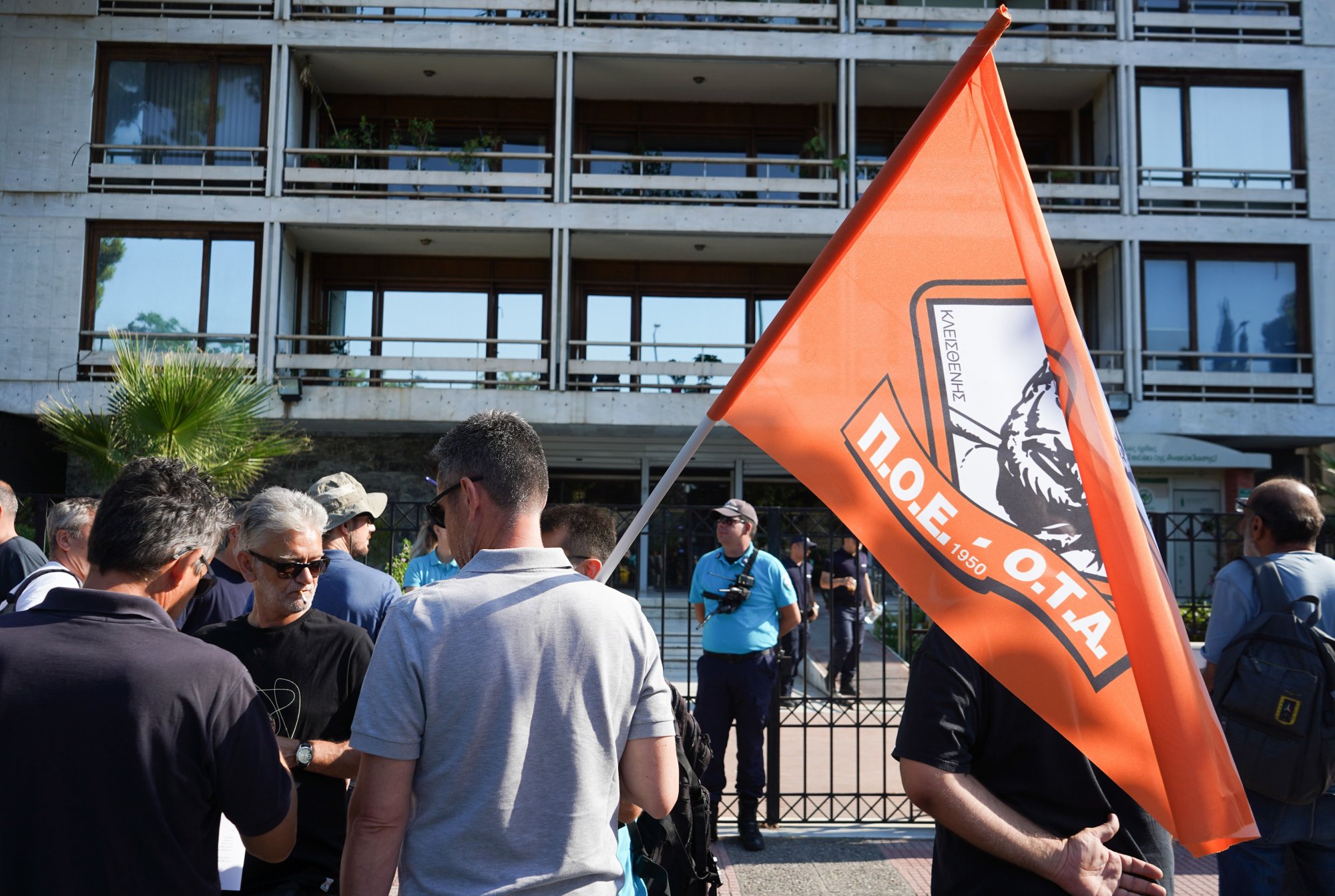 Απεργεί η ΠΟΕ – ΟΤΑ την ερχόμενη Πέμπτη για τη «συνεχιζόμενη απαξίωση ...