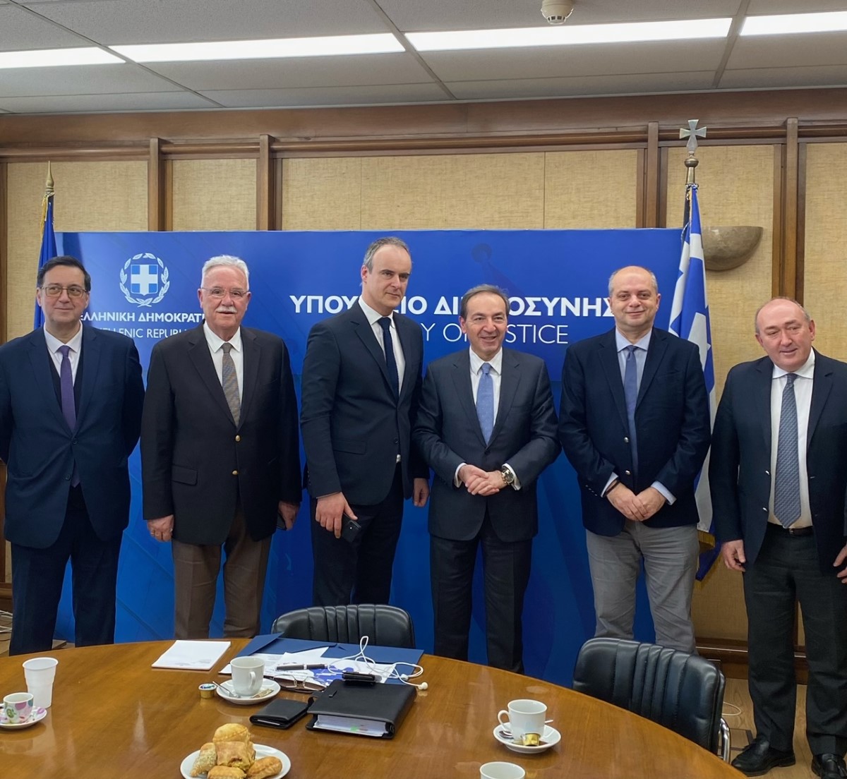 Συνάντηση Υφυπουργού Δικαιοσύνης Ι.Μπούγα με βουλευτές Θεσσαλίας για ...