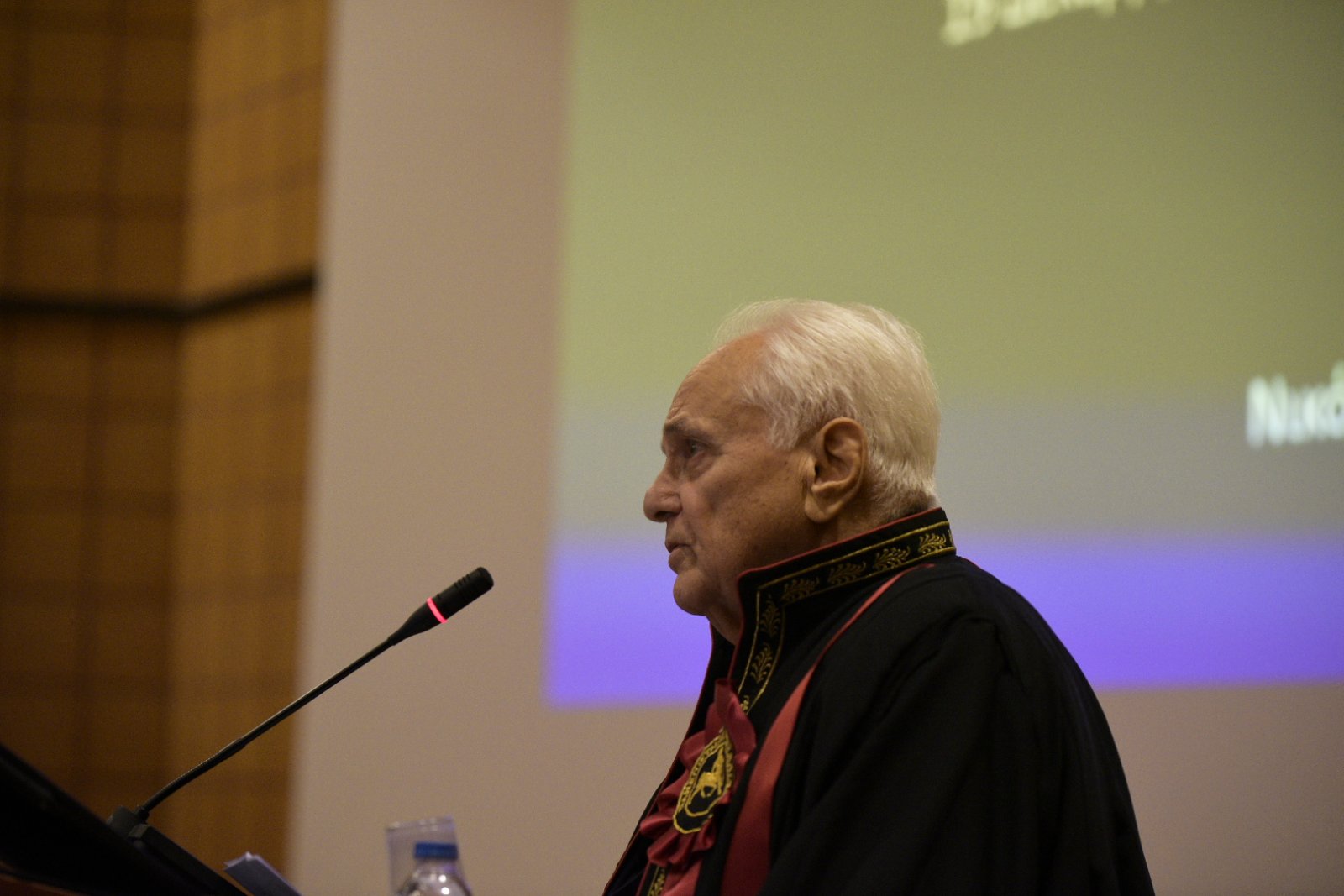 Επίτιμος διδάκτορας της Ιατρικής Λάρισας αναγορεύτηκε ο Νίκος ...
