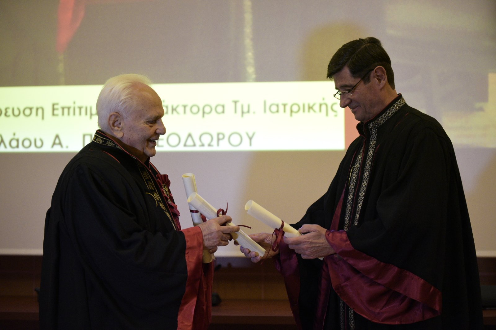 Επίτιμος διδάκτορας της Ιατρικής Λάρισας αναγορεύτηκε ο Νίκος ...