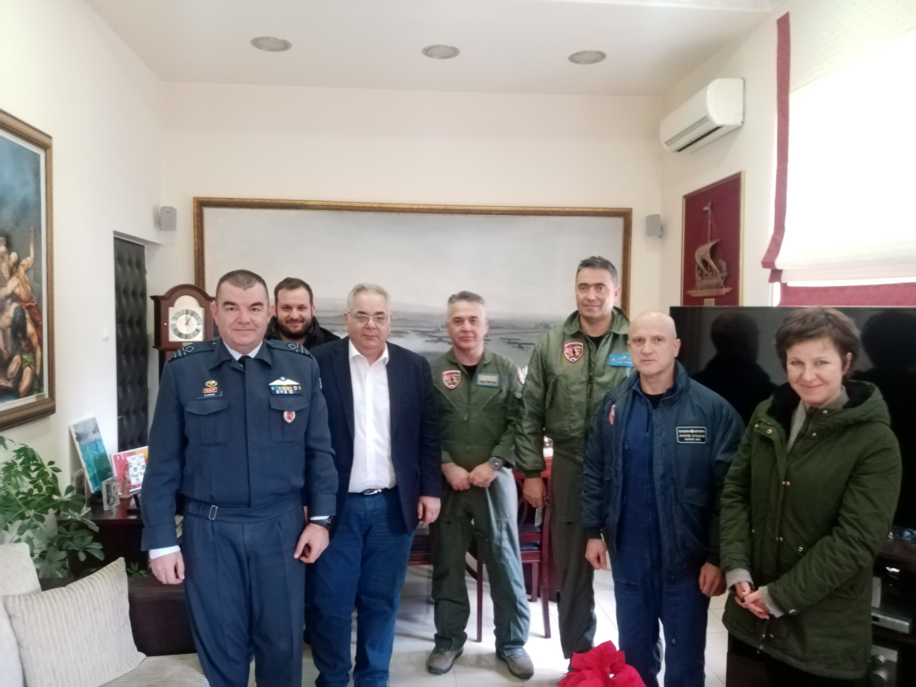 Επίσκεψη Αντιπροσωπείας του ΚΚΕ σε 110 Πτέρυγα Μάχης (ΠΜ) και το ...